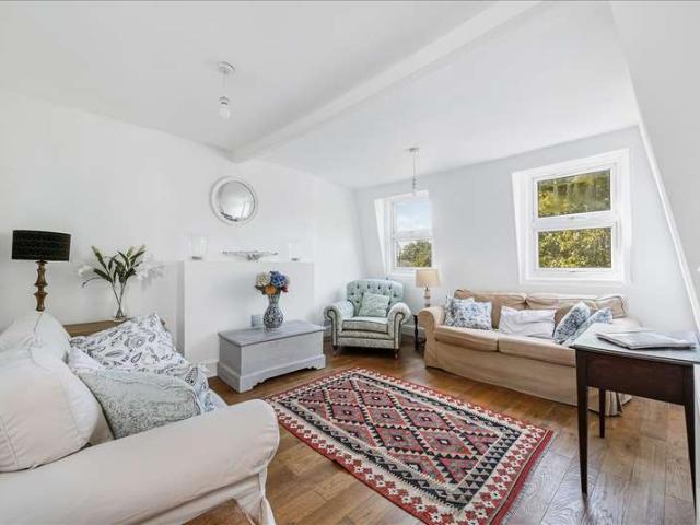 4 Bedroom Flat
