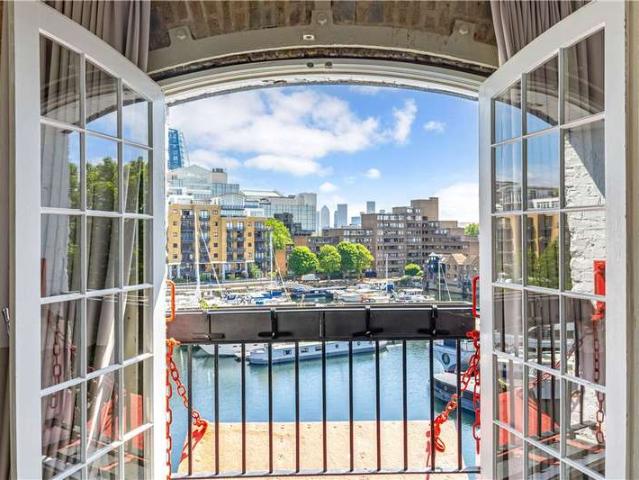 4 Bedroom Flat