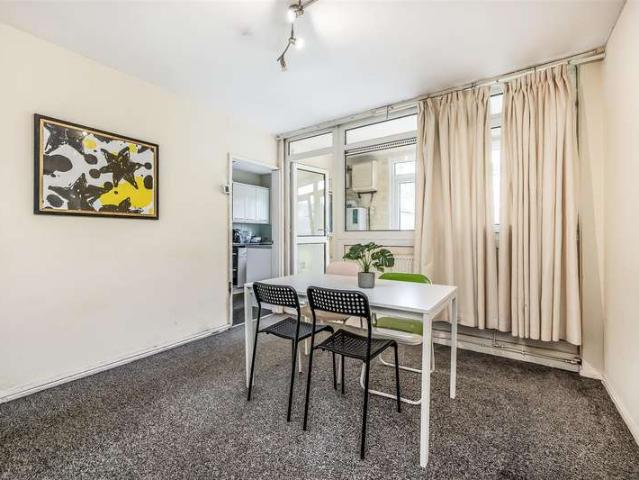4 Bedroom Flat