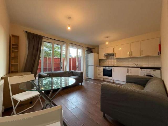 4 Bedroom Flat