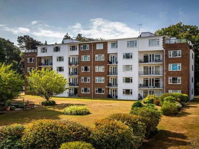 4 Bedroom Flat