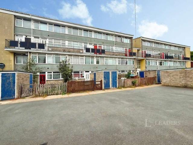 4 Bedroom Flat