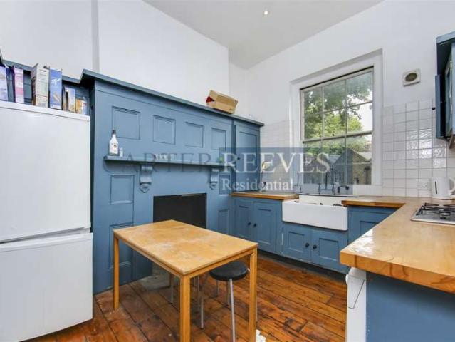 4 Bedroom Flat