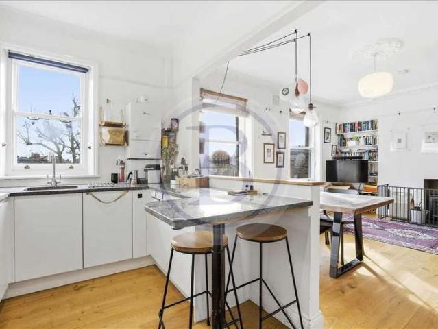 4 Bedroom Flat