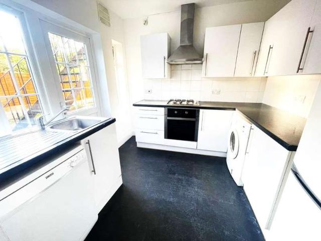 4 Bedroom Flat