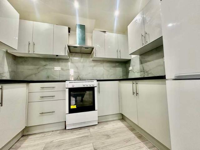 4 Bedroom Flat