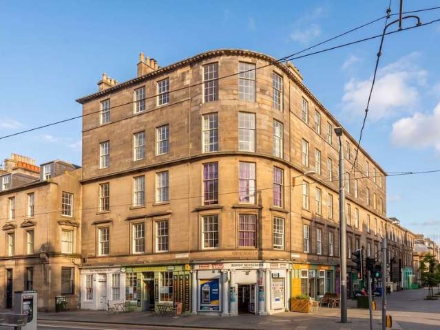 4 Bedroom Flat