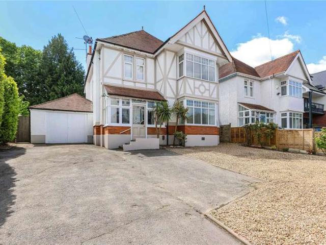 4 Bedroom Flat