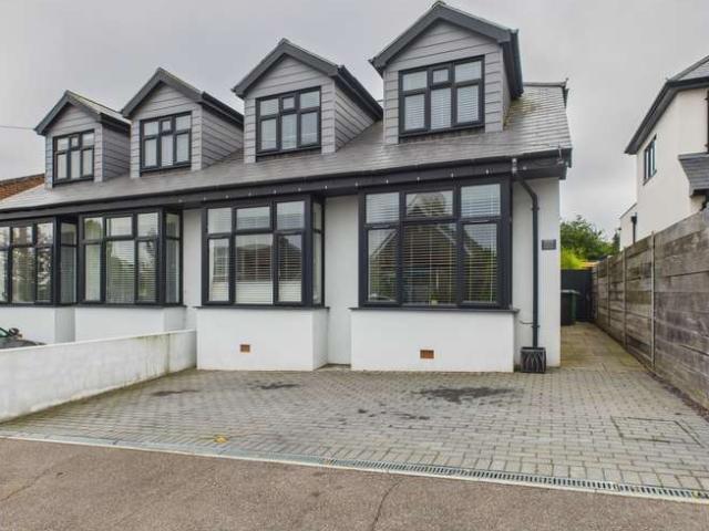 4 Bedroom Semi Detached House