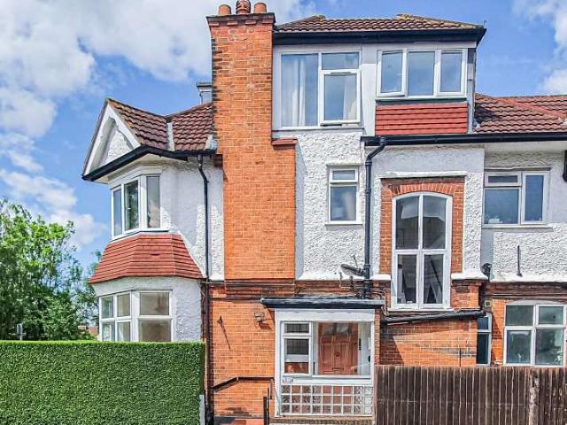 4 Bedroom Flat