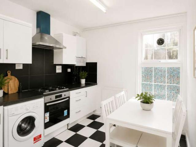 4 Bedroom Flat