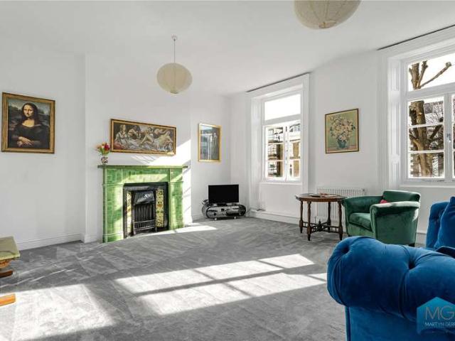 4 Bedroom Flat