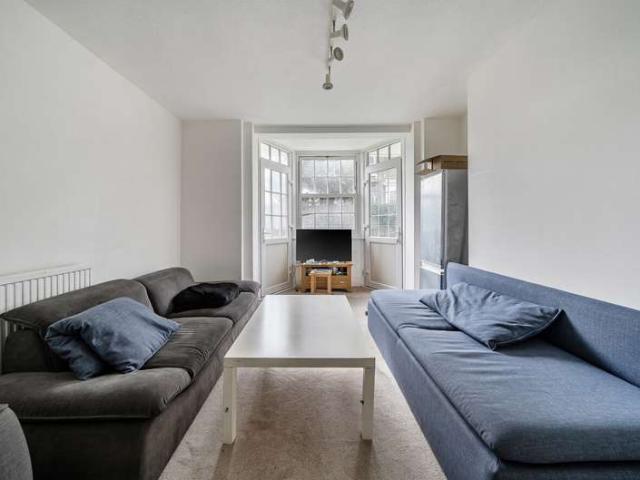 4 Bedroom Flat