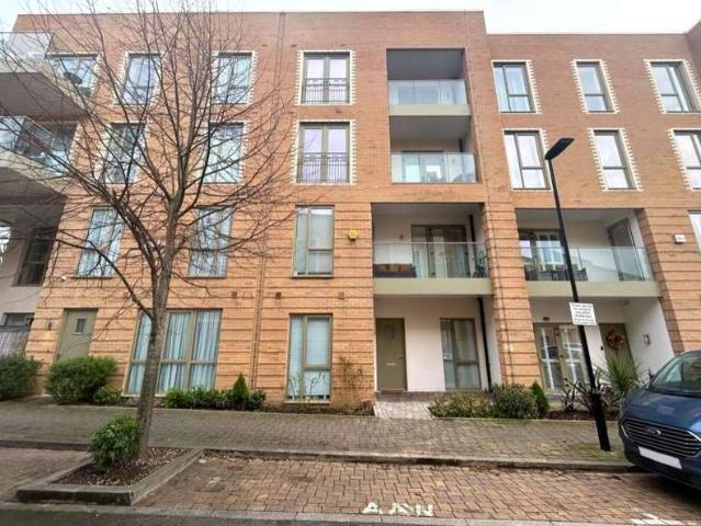 4 Bedroom Flat