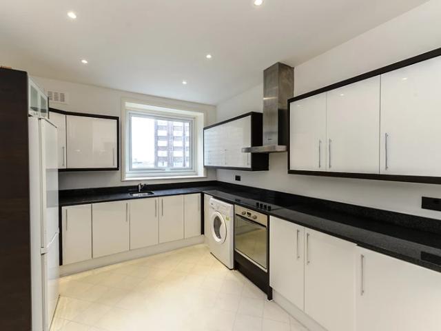 4 Bedroom Flat