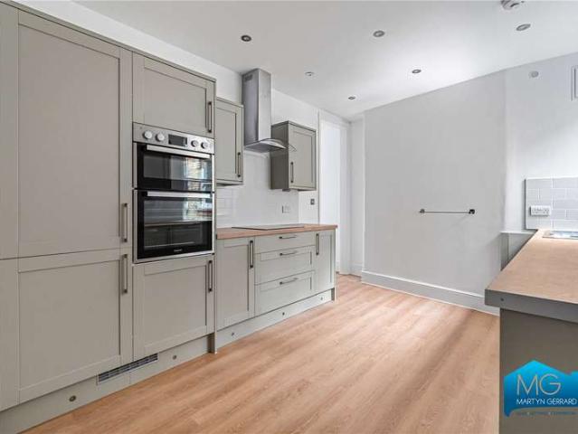 4 Bedroom Flat