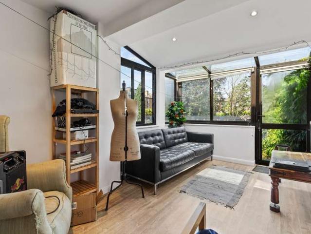 4 Bedroom Flat