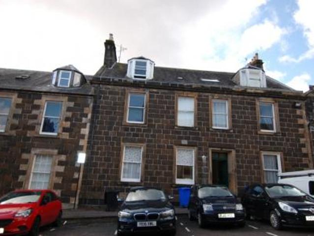4 bedroom Flat To Let