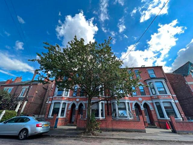 4 Bedroom Flat To Rent In A Charnwood Grove, West Bridgford, Nottingham, NG2