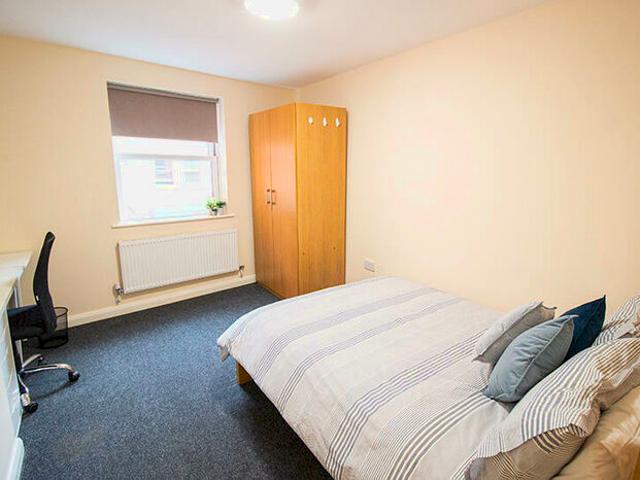 4 Bedroom Flat To Rent In Flat, North Sherwood Street, Nottingham, NG1