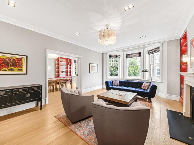 4 bedroom flat to rent in kensington