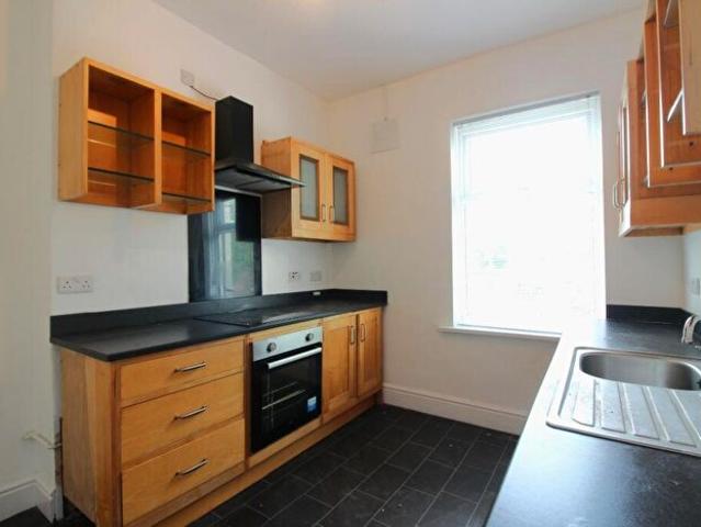4 Bedroom Flat To Rent In St. Albans Road, Nottingham, NG6