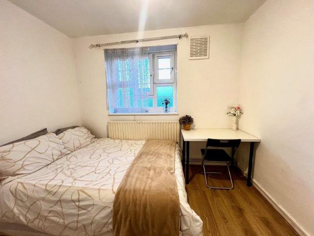 4 Bedroom Flat to Rent in Whitechapel