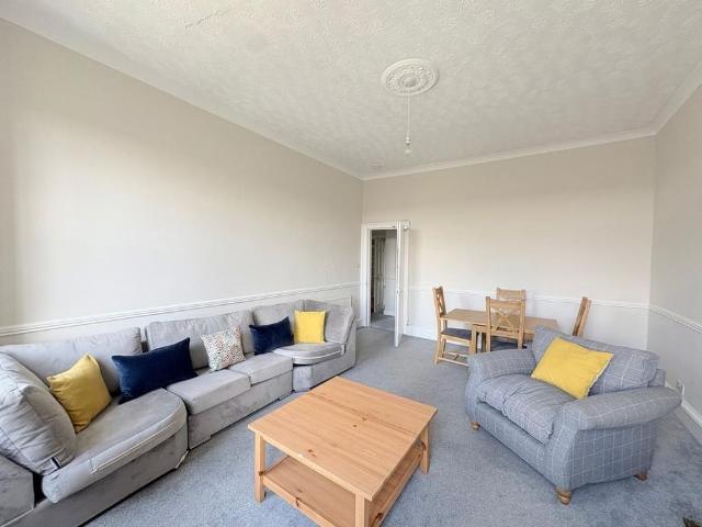 4 bedroom flat to rent