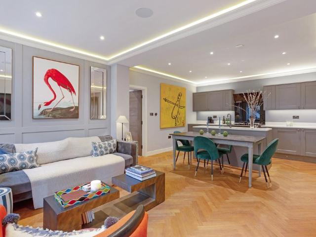 4 bedroom flat to rent