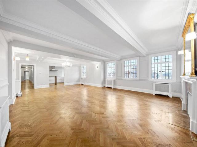 4 bedroom flat to rent