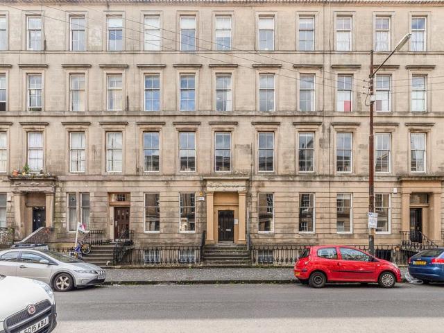 4 bedroom flat to rent