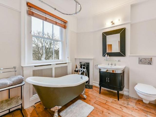 4 bedroom flat to rent