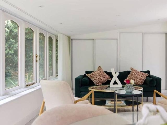 4 bedroom flat to rent