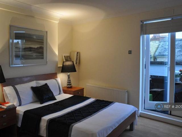 4 bedroom flat to rent