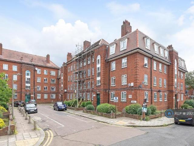4 bedroom flat to rent