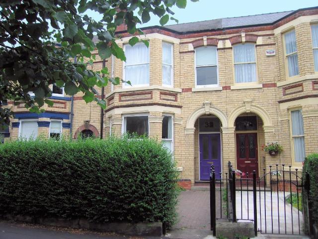 4 bedroom flat to rent