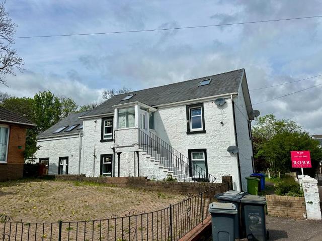 4 bedroom flat to rent
