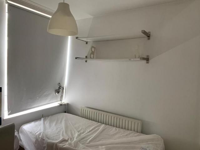 4 bedroom flat to rent
