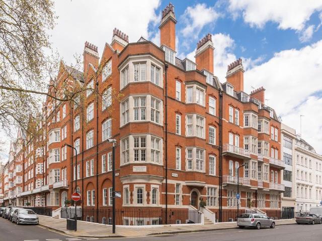 4 bedroom flat to rent