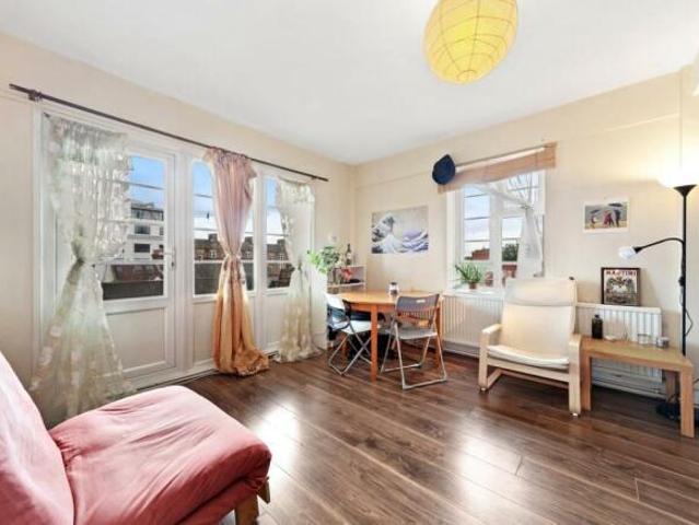 4 bedroom flat to rent