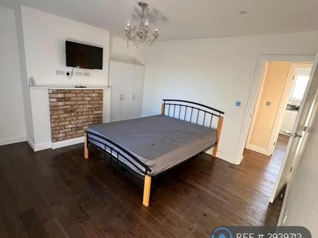 1 bedroom flat share to rent