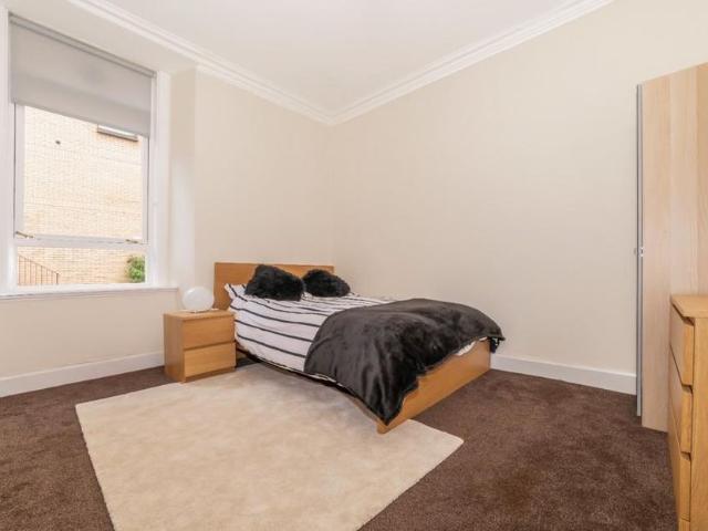4 bedroom flat to rent
