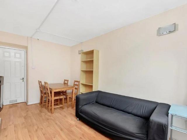 4 bedroom flat to rent