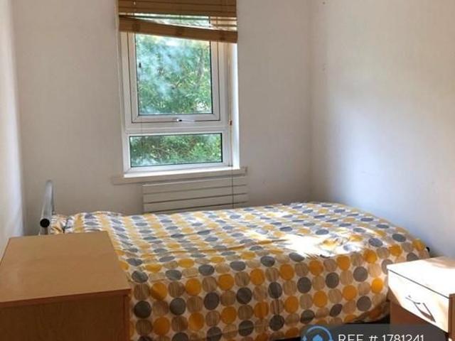 4 bedroom flat to rent