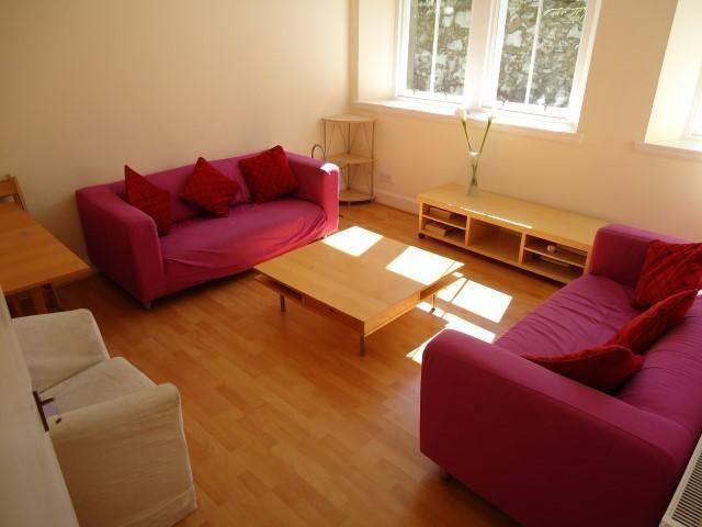 4 bedroom flat to rent