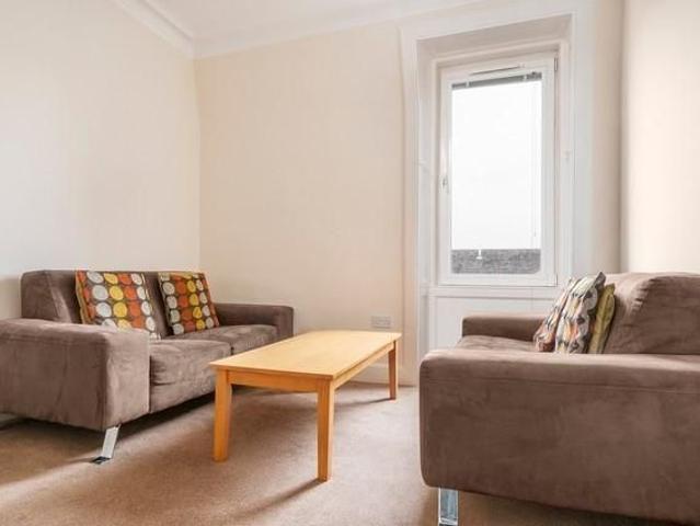 4 bedroom flat to rent