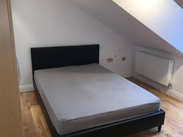 4 bedroom flat to rent