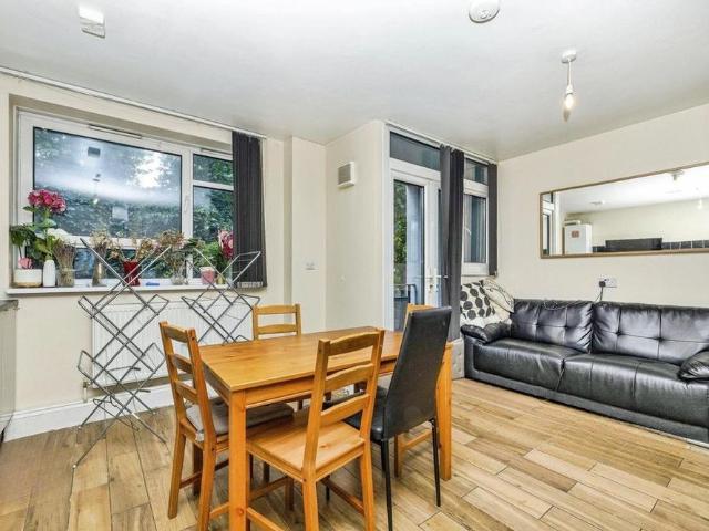 4 bedroom flat to rent