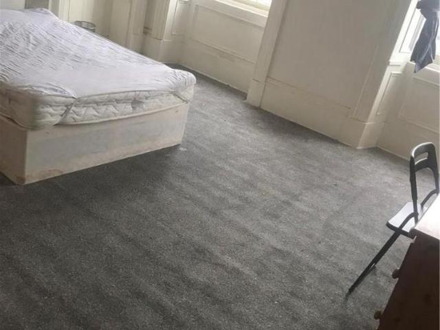 4 bedroom flat to rent