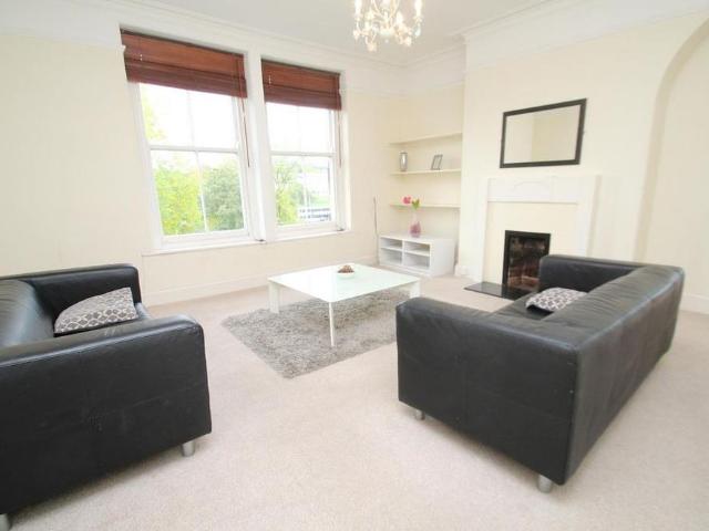4 bedroom flat to rent